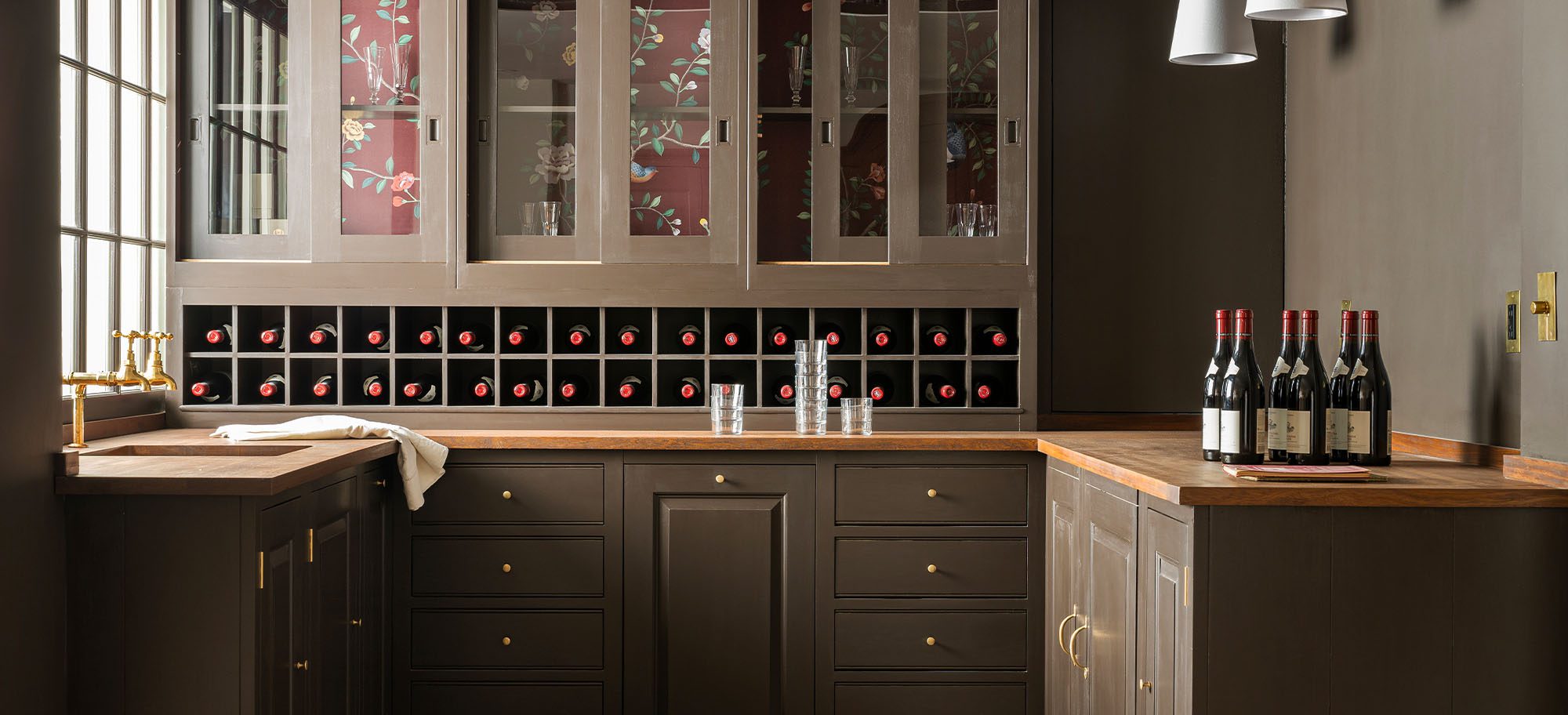 Custom Home Bar Design | Bespoke Bar & Wine Room Builders
